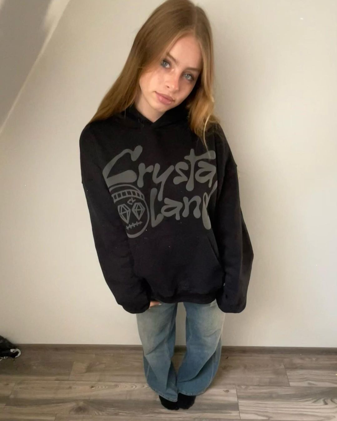 BLUZY – CRYSTALAND